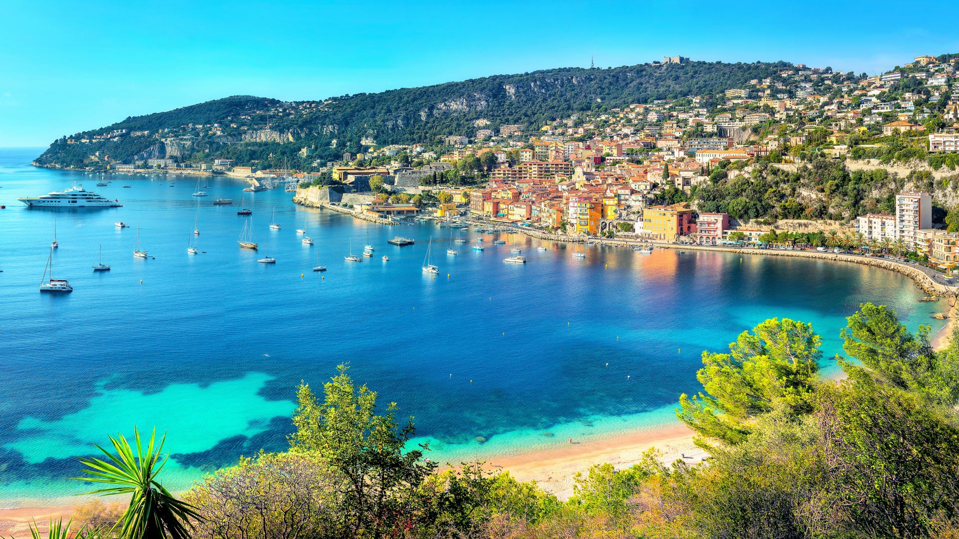 Private Jet Charter from London to Nice - Fly with Kull Jet