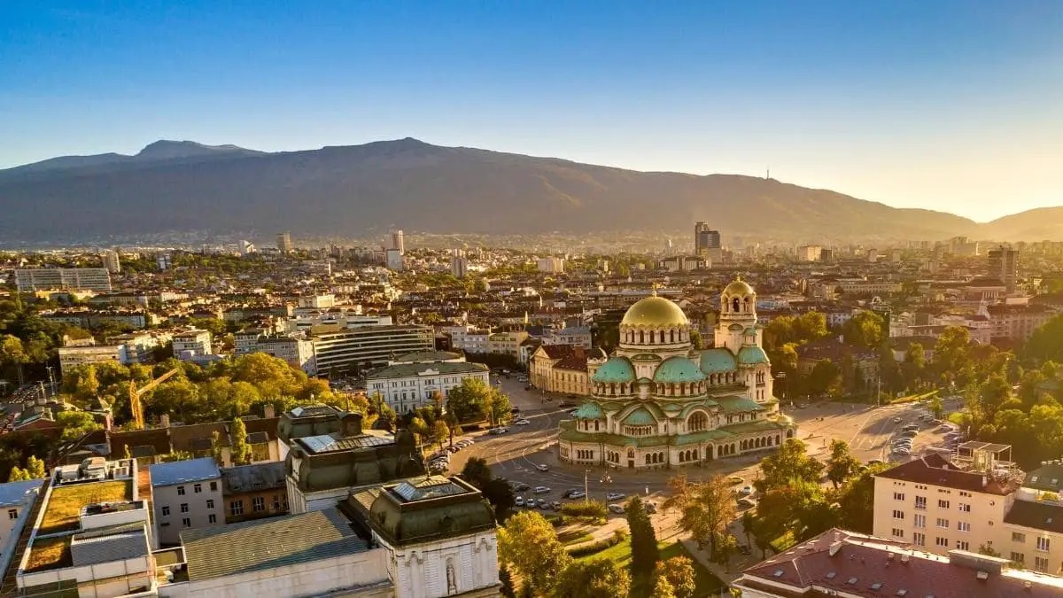 Private jet charter from London to Sofia - Kull Jet